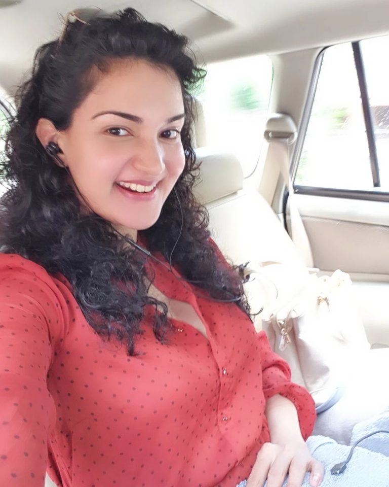 Honey Rose - Biography, Height & Life Story | Super Stars Bio