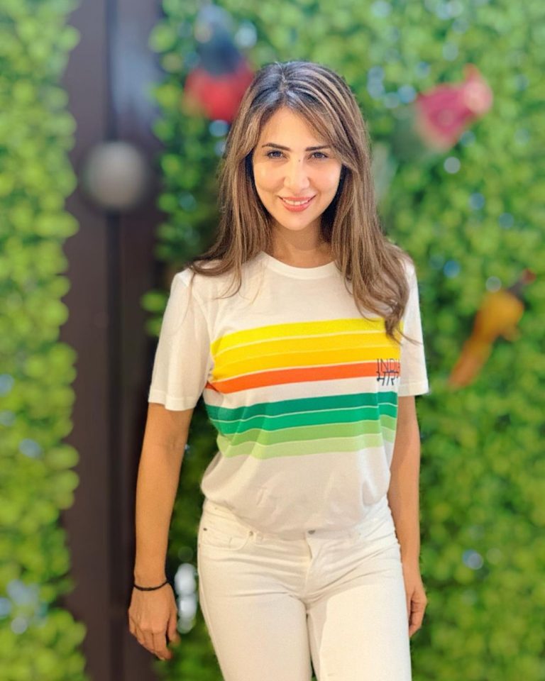 Kim Sharma - Biography, Height & Life Story | Super Stars Bio