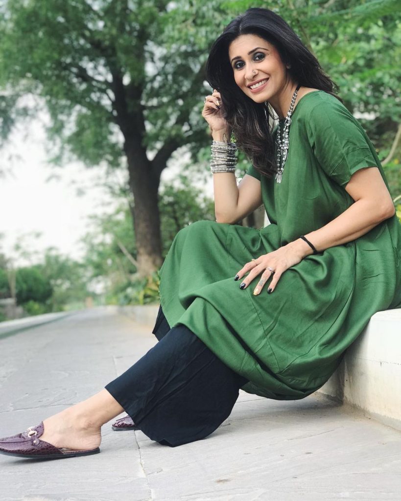 Kishwer Merchant - Biography, Height & Life Story | Super Stars Bio