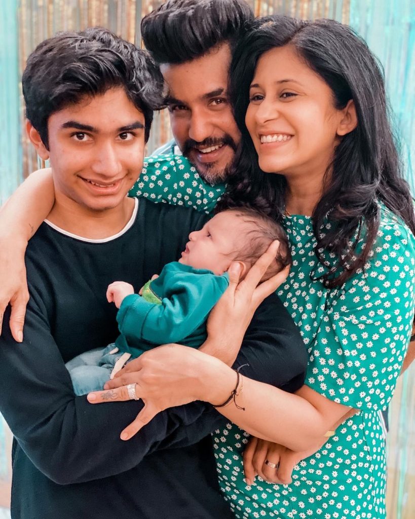 Kishwer Merchant - Biography, Height & Life Story | Super Stars Bio