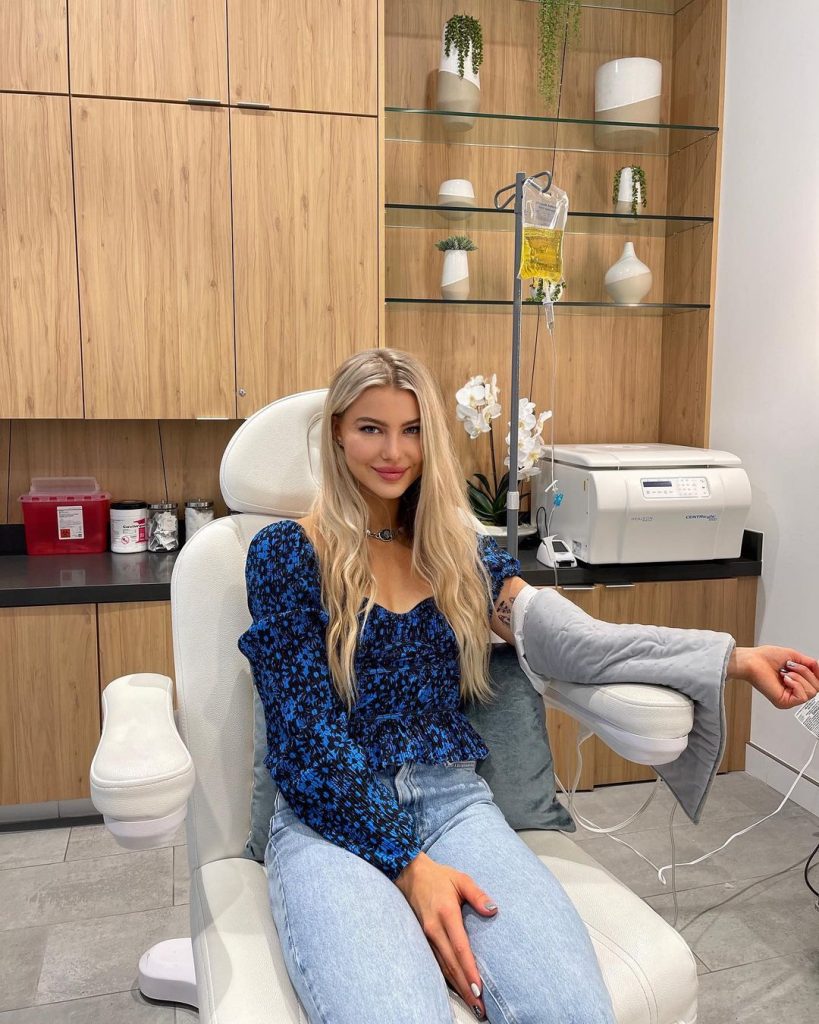 Lexi Atkins - Biography, Height & Life Story | Super Stars Bio