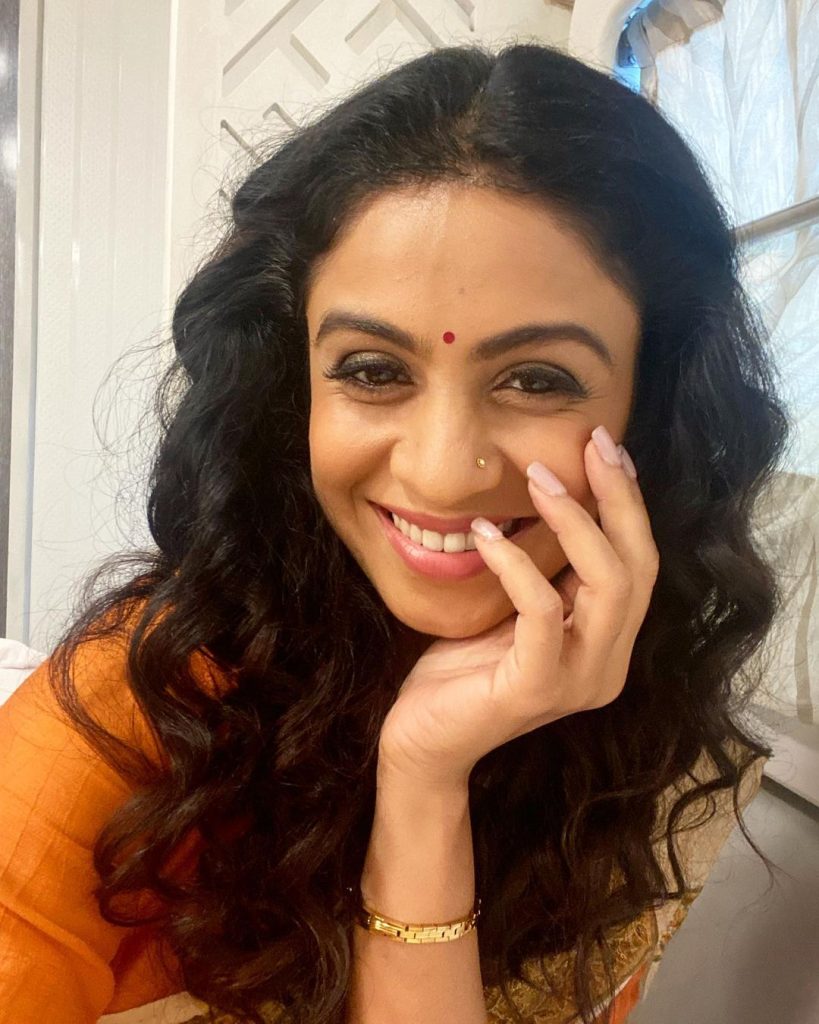 Mansi Parekh - Biography, Height & Life Story | Super Stars Bio