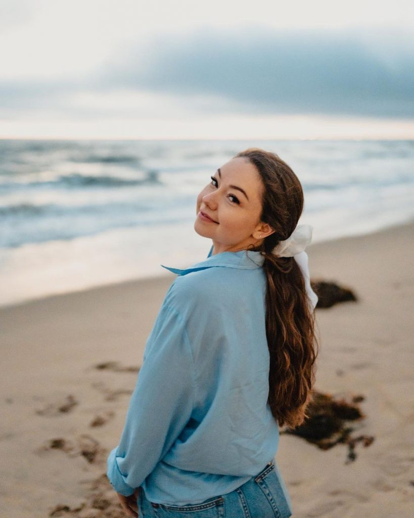 Meredith Foster - Biography, Height & Life Story | Super Stars Bio