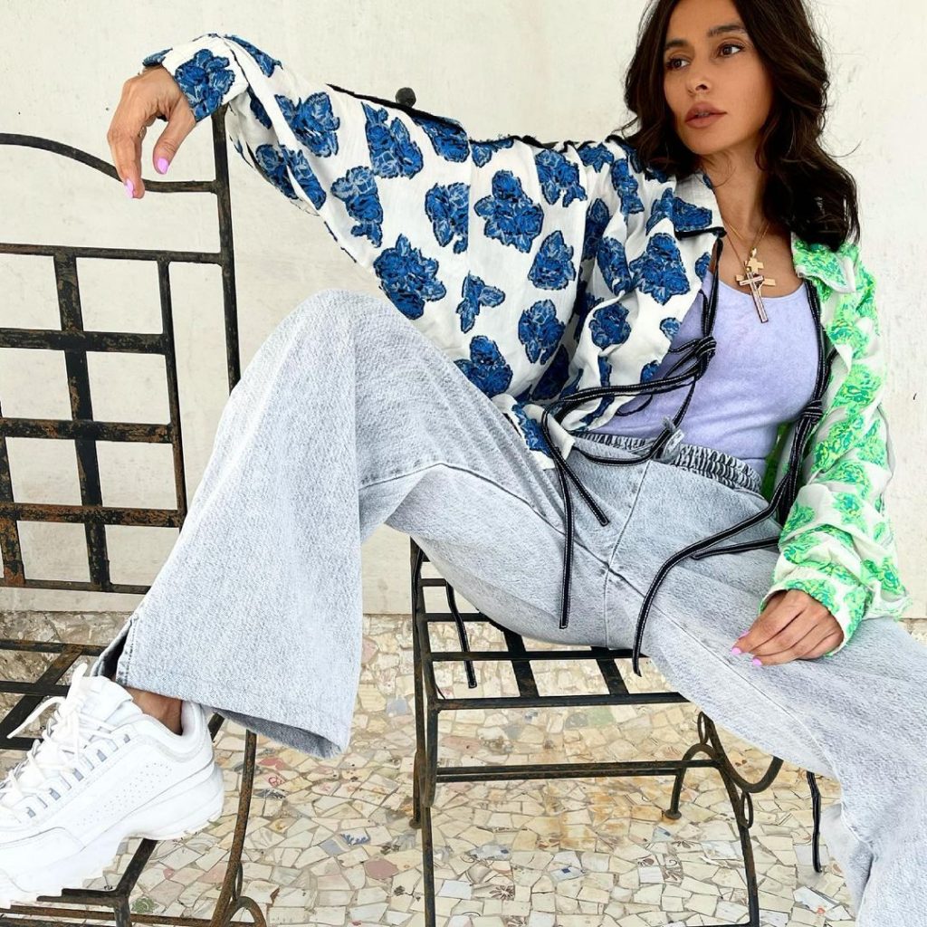 Shibani Dandekar - Biography, Height & Life Story | Super Stars Bio