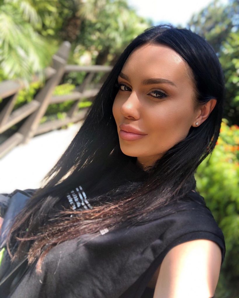 Arpi Gabrielyan - Biography, Height & Life Story | Super Stars Bio