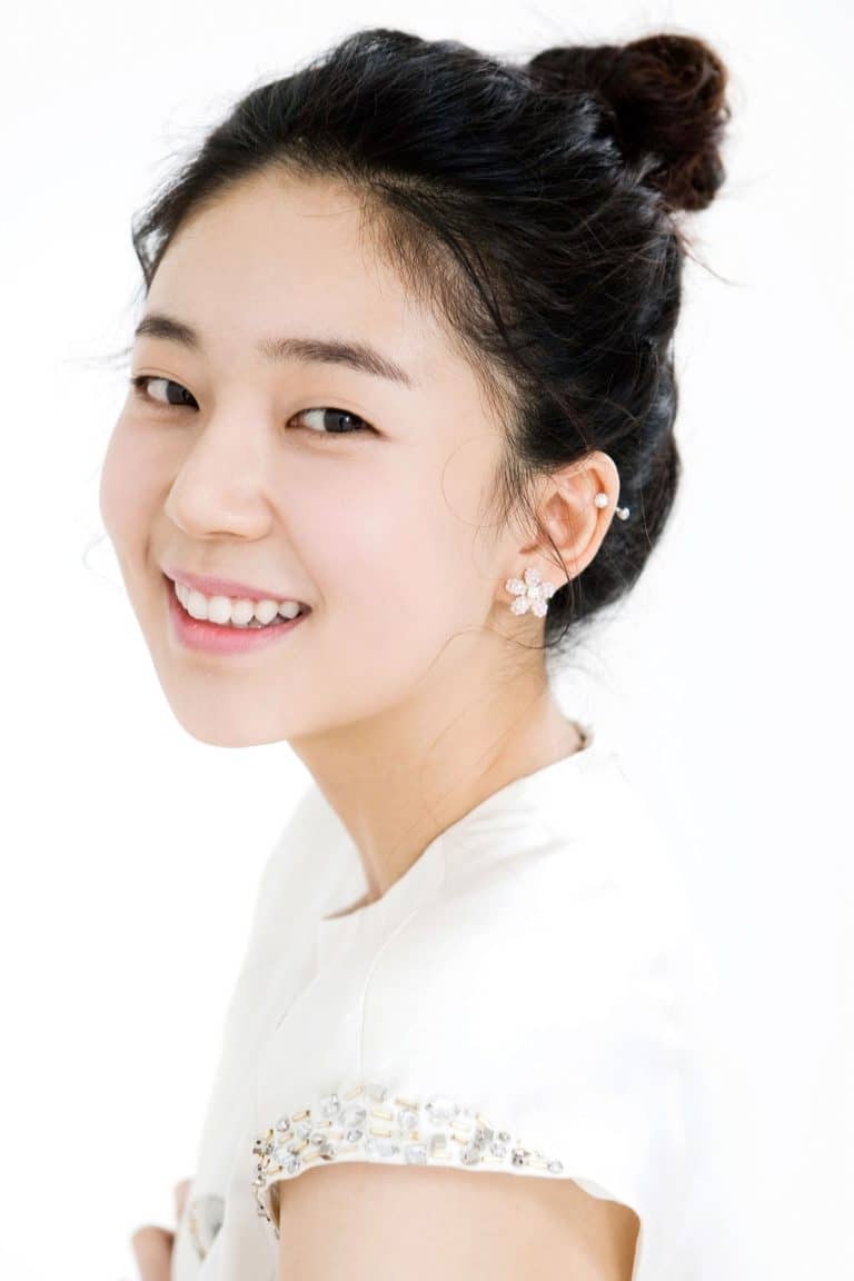 Baek Jin-hee - Biography, Height & Life Story | Super Stars Bio