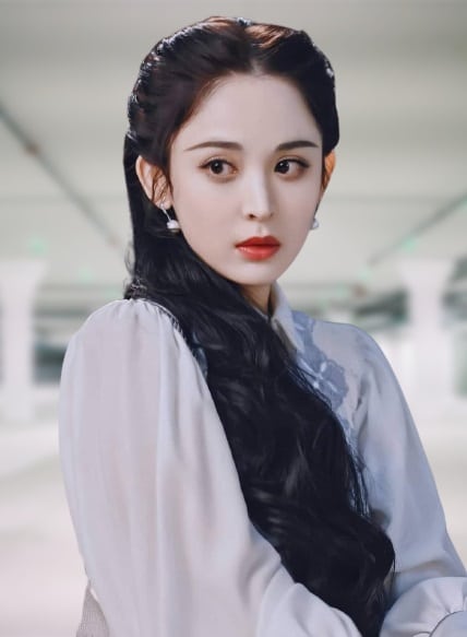 Gulnazar - Biography, Height & Life Story | Super Stars Bio