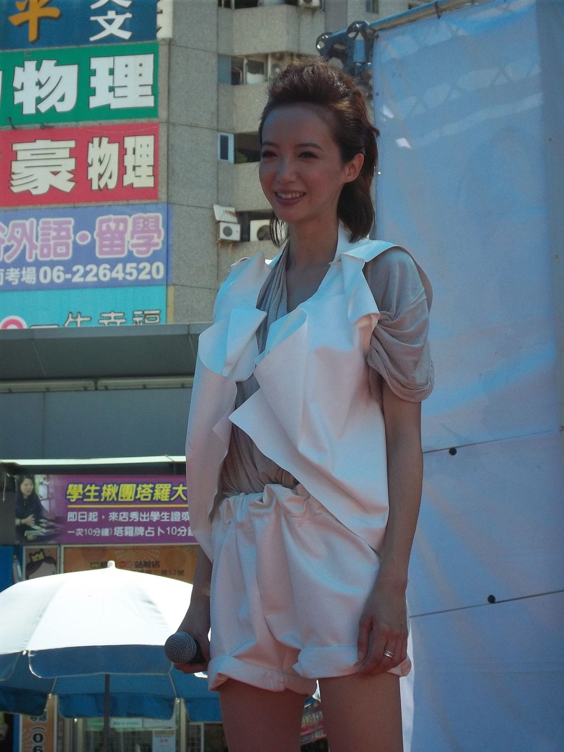 Linda Liao - Biography, Height & Life Story | Super Stars Bio