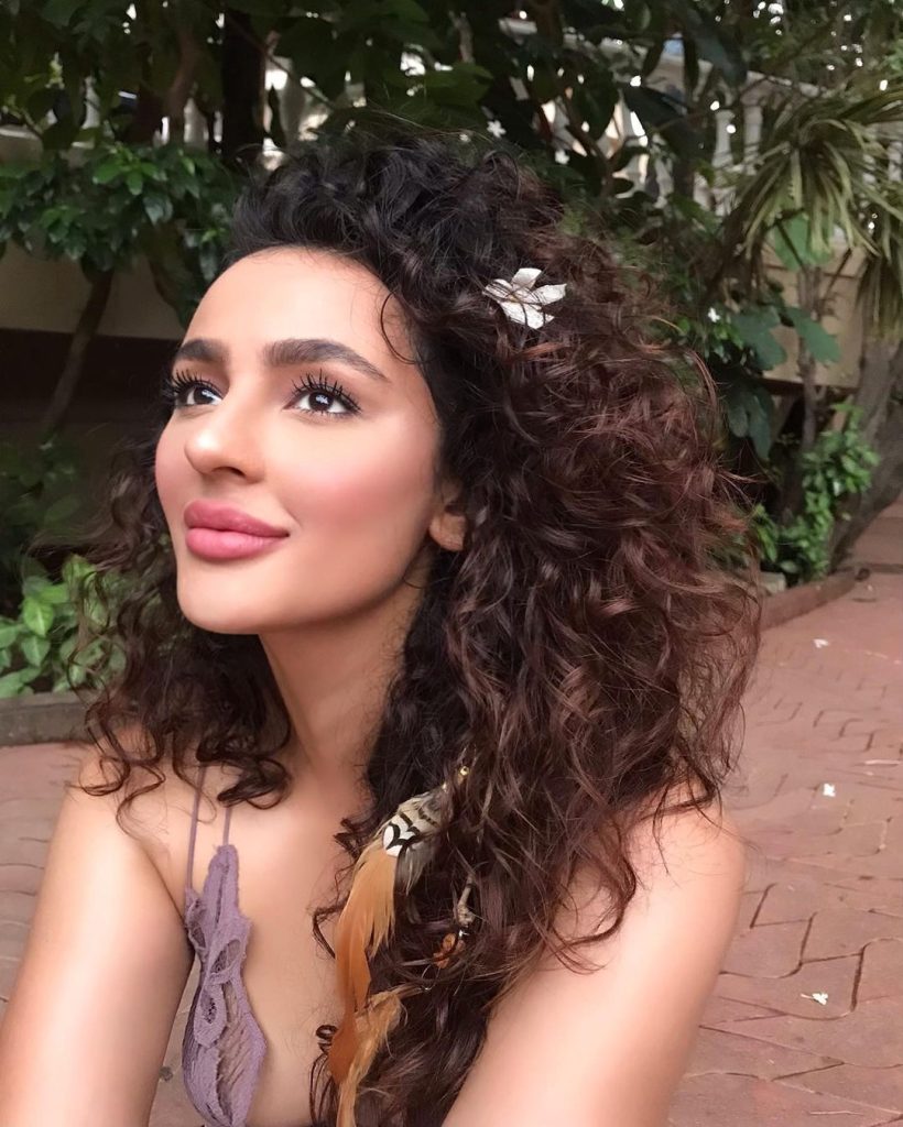 Seerat Kapoor - Biography, Height & Life Story | Super Stars Bio