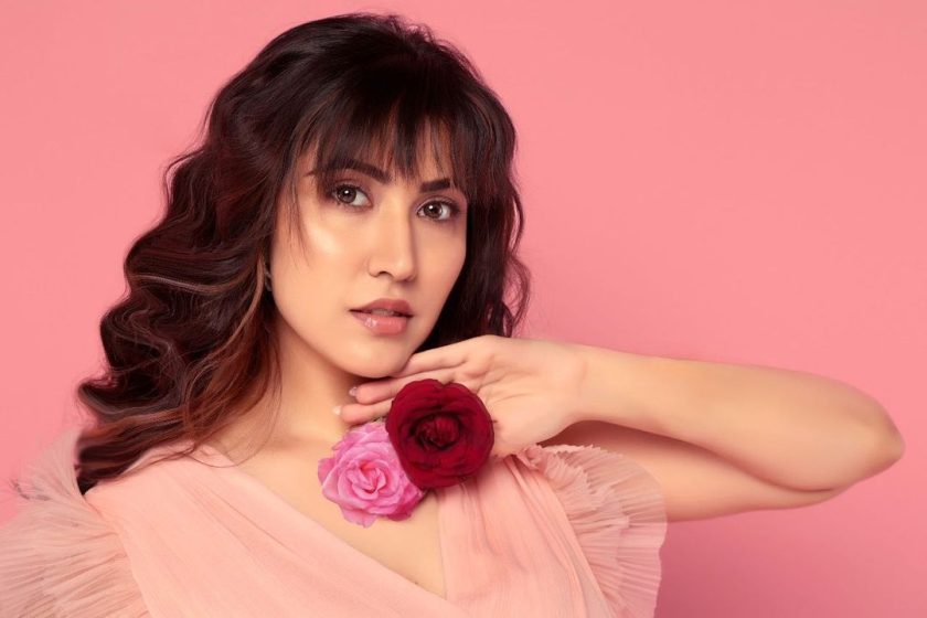 Sheena Bajaj - Biography, Height & Life Story | Super Stars Bio