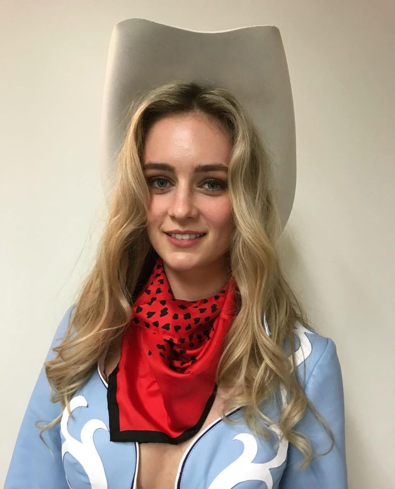 Lucy Currey - Biography, Height & Life Story | Super Stars Bio