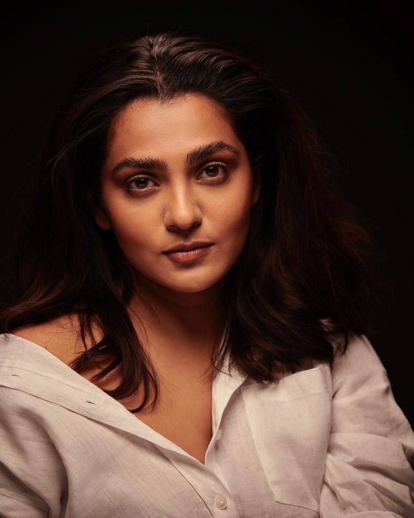 Parvathy Thiruvothu - Biography, Height & Life Story | Super Stars Bio