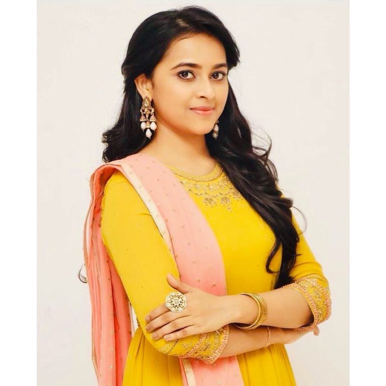 Sri Divya - Biography, Height & Life Story | Super Stars Bio
