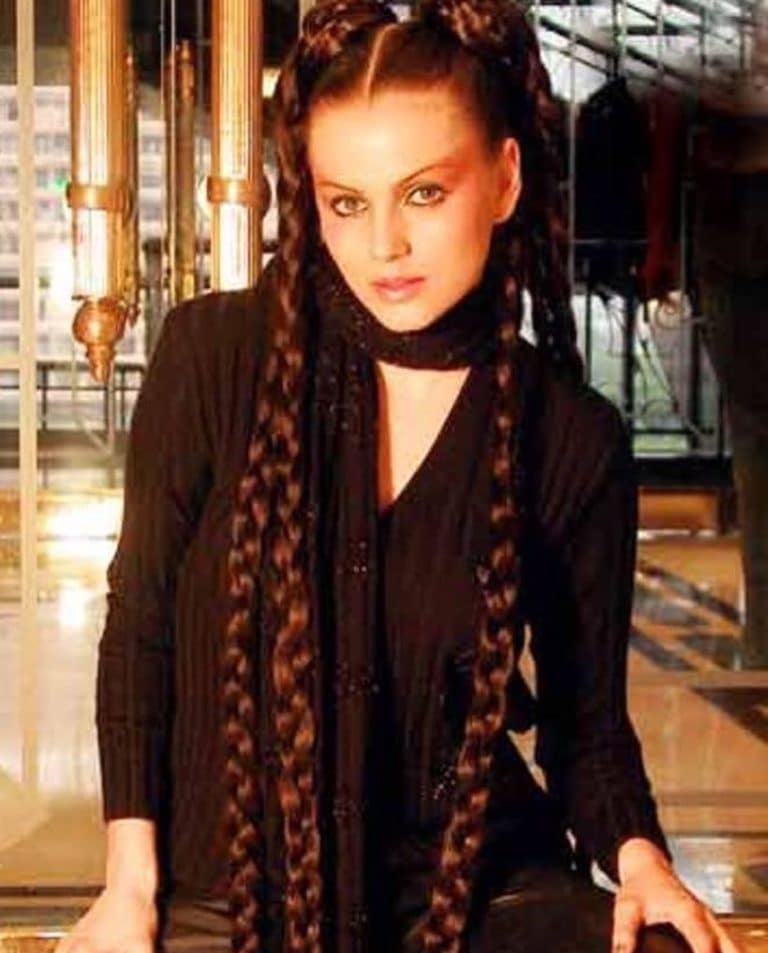 Yana Gupta - Biography, Height & Life Story | Super Stars Bio