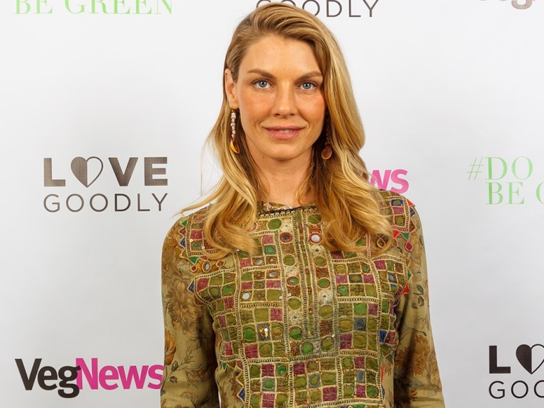 Angela Lindvall - Biography, Height & Life Story | Super Stars Bio