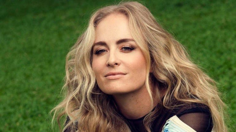 Angélica - Biography, Height & Life Story | Super Stars Bio