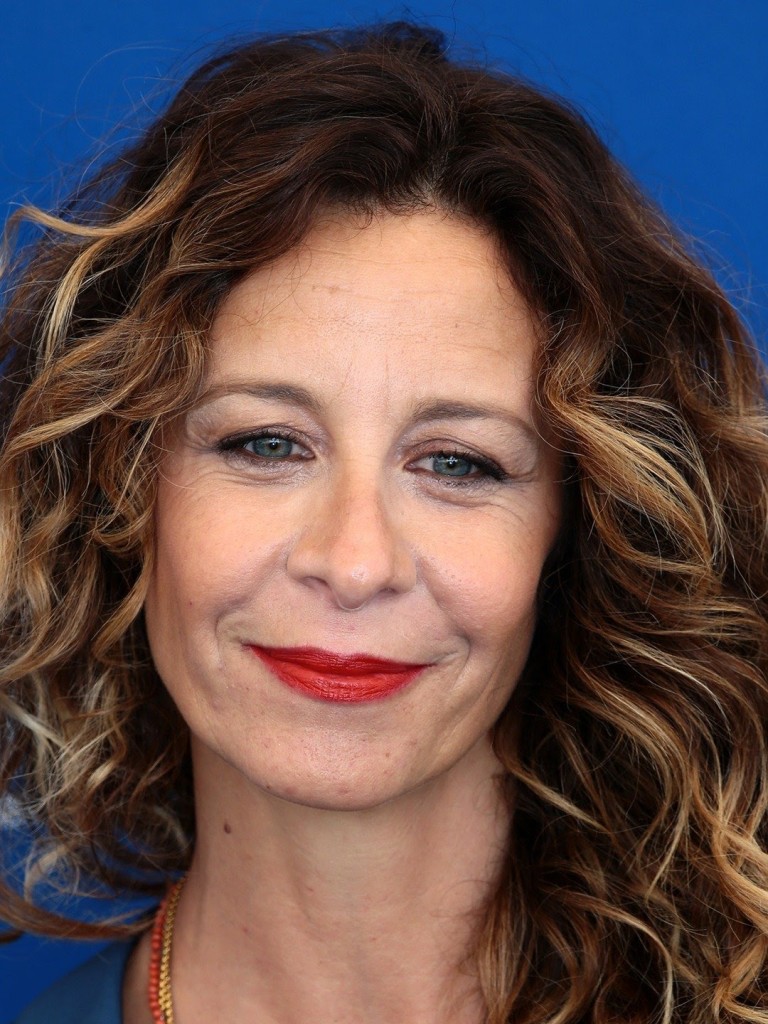 Carlotta Natoli - Biography, Height & Life Story | Super Stars Bio