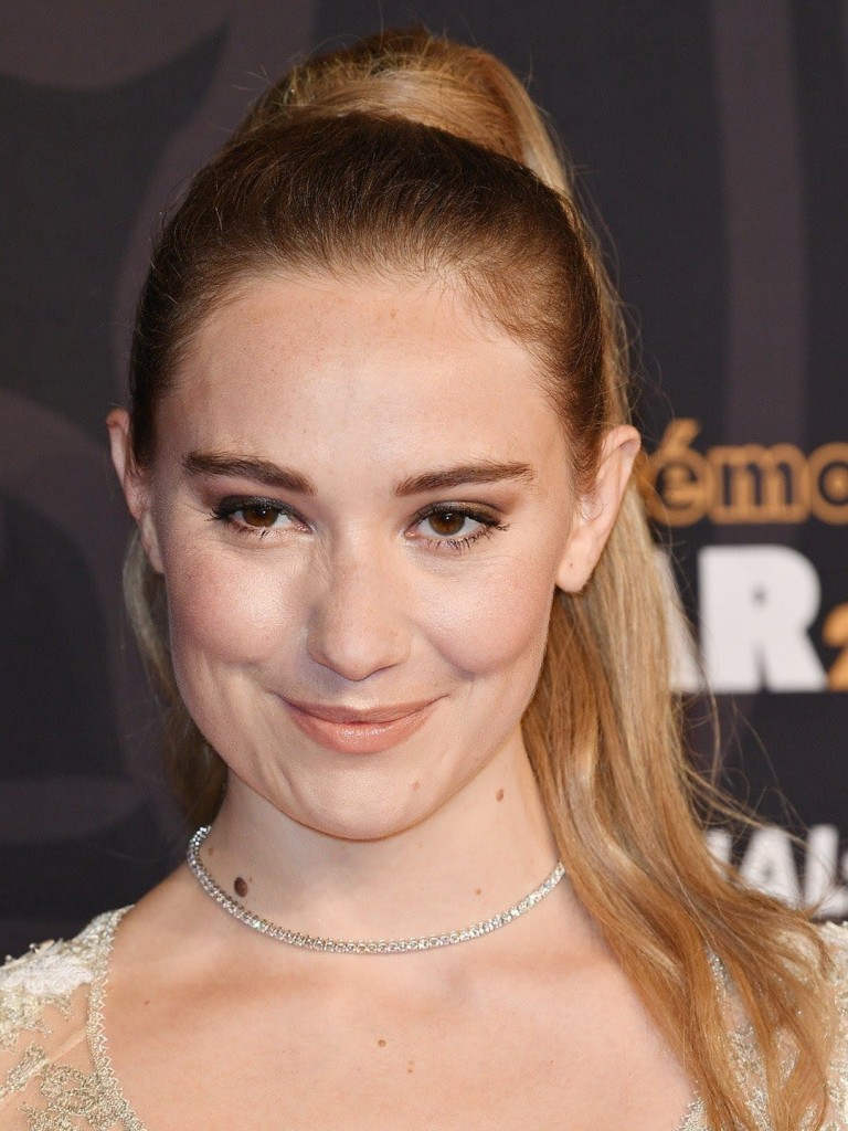 Déborah François - Biography, Height & Life Story | Super Stars Bio