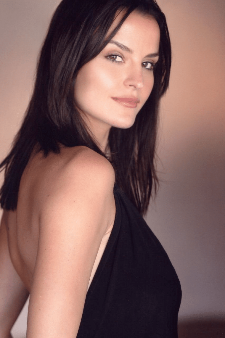 Elizabeth Whitmere - Biography, Height & Life Story | Super Stars Bio