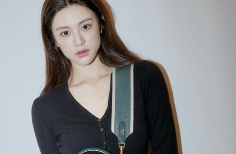 Go Yoon Jung - Biography, Height & Life Story | Super Stars Bio