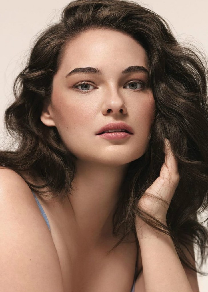 Jennie Runk - Biography, Height & Life Story | Super Stars Bio