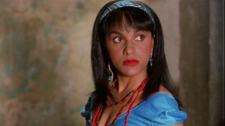 Kelly Jo Minter - Biography, Height & Life Story | Super Stars Bio