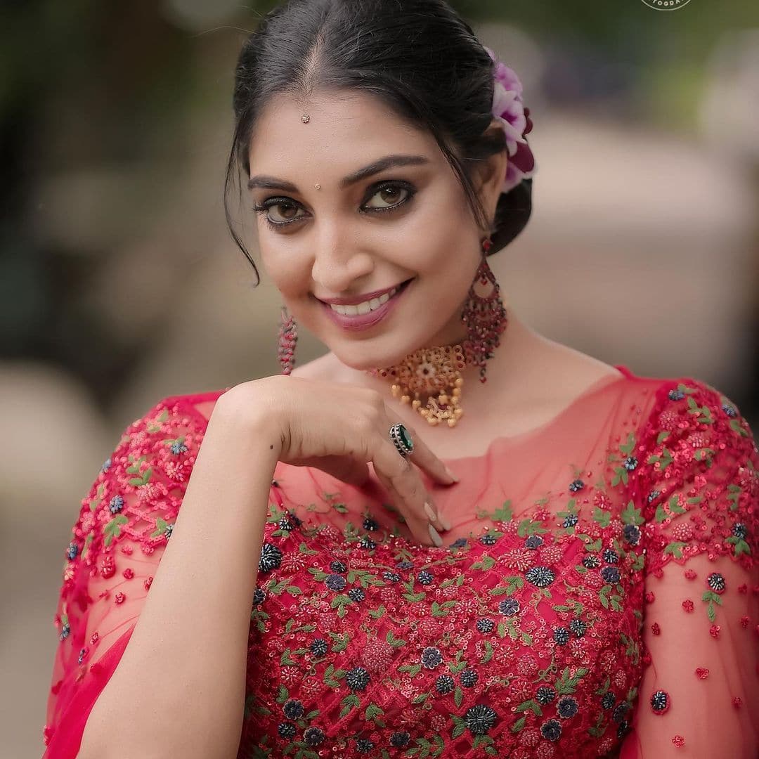 Why Rithu Manthra famous? - Super Stars Bio