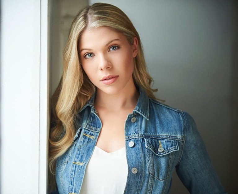 Samantha Brown - Biography, Height & Life Story | Super Stars Bio