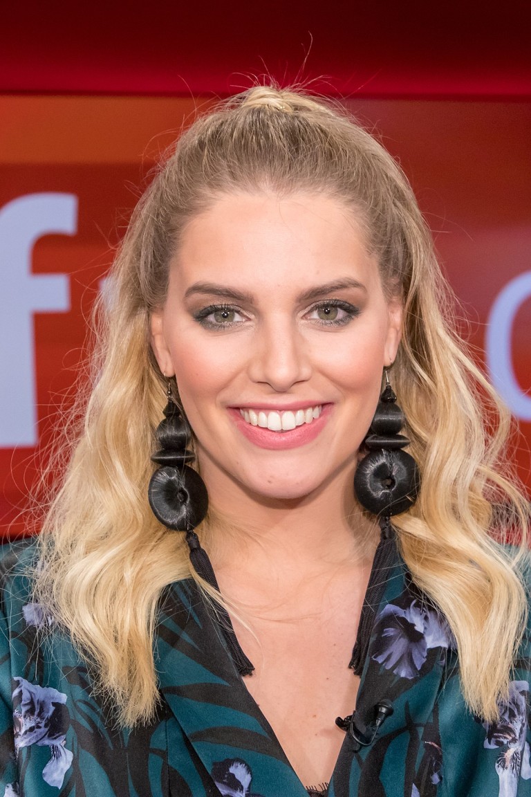 Angelina Kirsch - Biography, Height & Life Story | Super Stars Bio