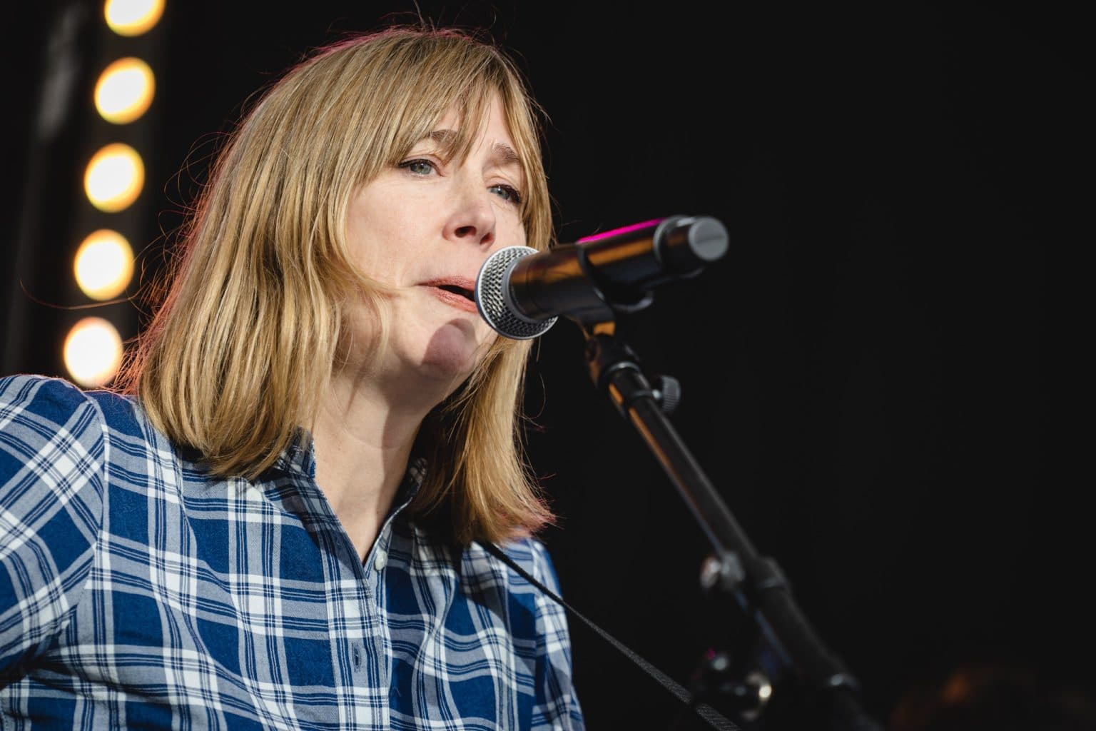 Beth Orton - Biography, Height & Life Story | Super Stars Bio