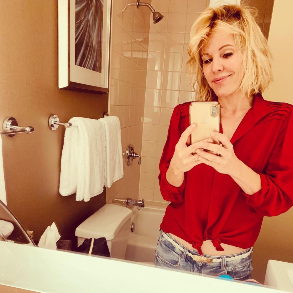 Emma Caulfield - Biography, Height & Life Story | Super Stars Bio