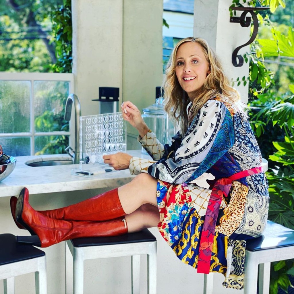 Kim Raver - Biography, Height & Life Story | Super Stars Bio