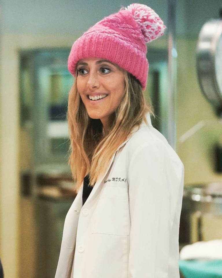 Kim Raver - Biography, Height & Life Story | Super Stars Bio