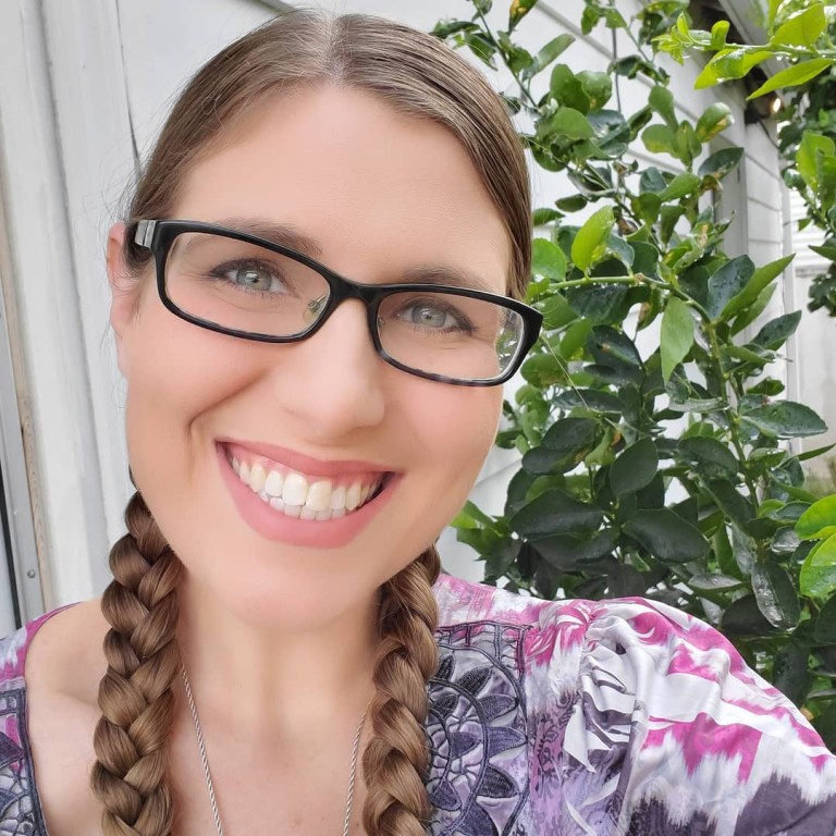 Laura Post - Biography, Height & Life Story | Super Stars Bio