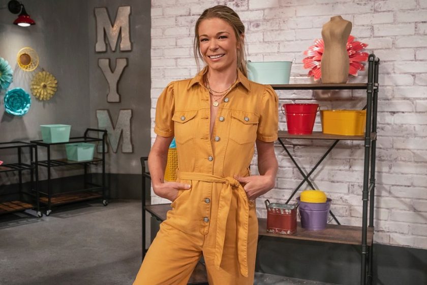 LeAnn Rimes - Biography, Height & Life Story | Super Stars Bio