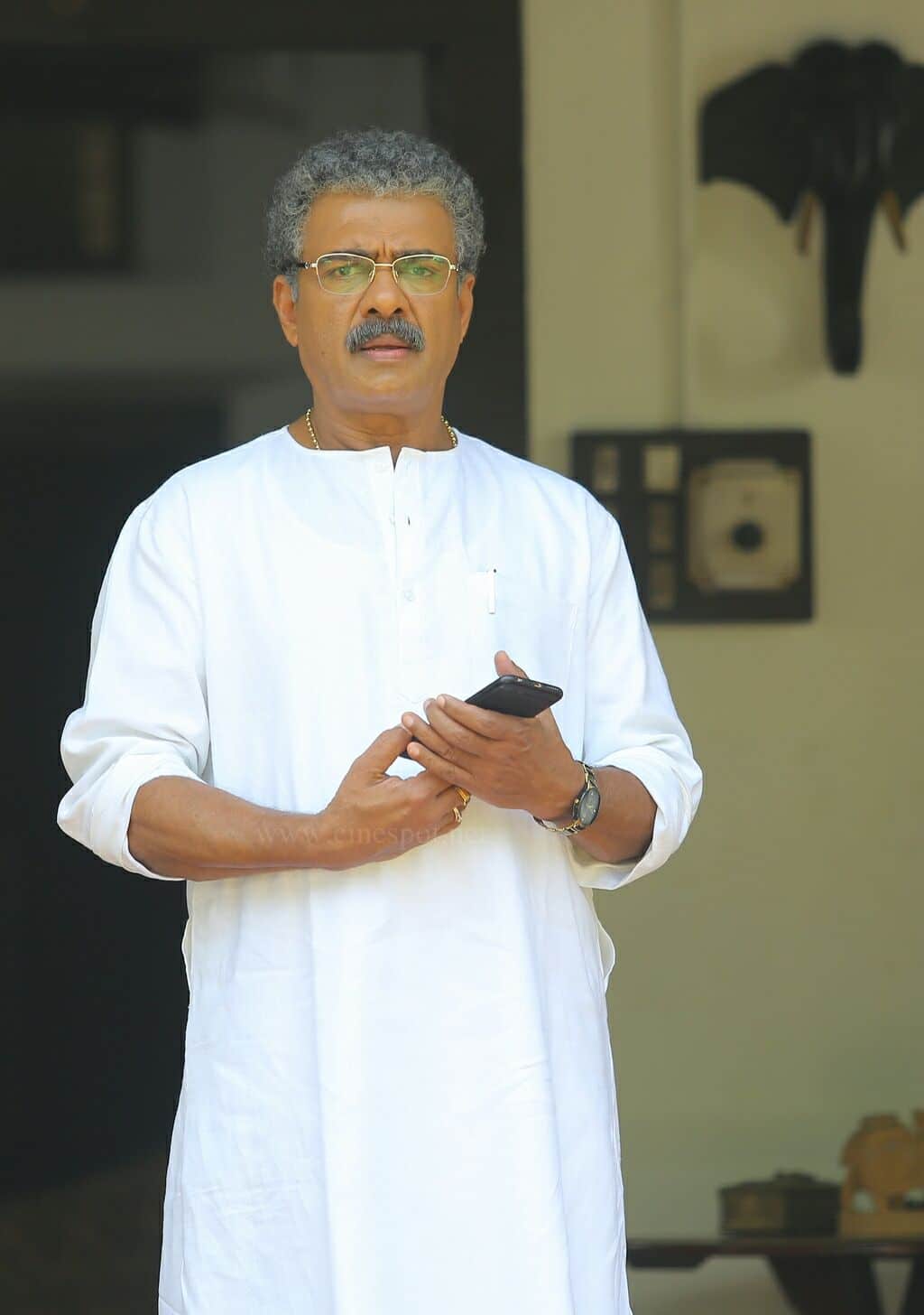 Is Vijayaraghavan acted in Meppadiyan? - Super Stars Bio