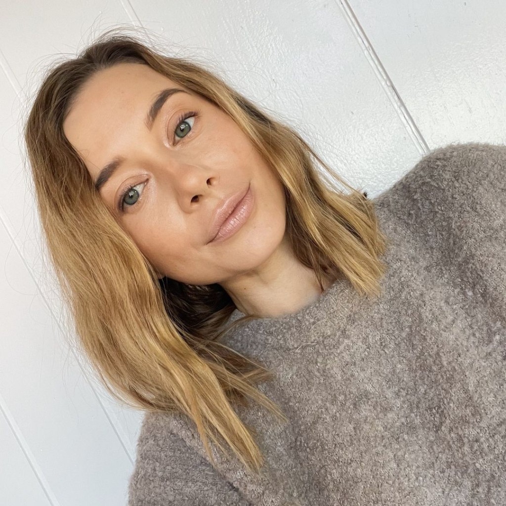 Olesya Rulin - Biography, Height & Life Story | Super Stars Bio