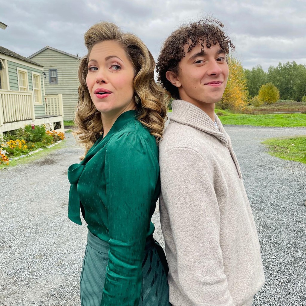 Pascale Hutton - Biography, Height & Life Story | Super Stars Bio