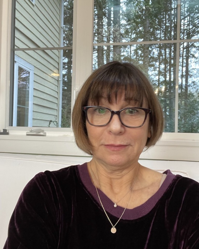 Dinah Manoff - Biography, Height & Life Story | Super Stars Bio