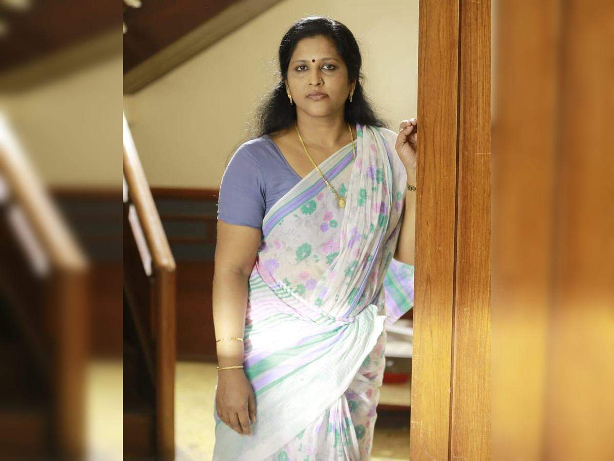 Why Sminu Sijo famous? - Super Stars Bio