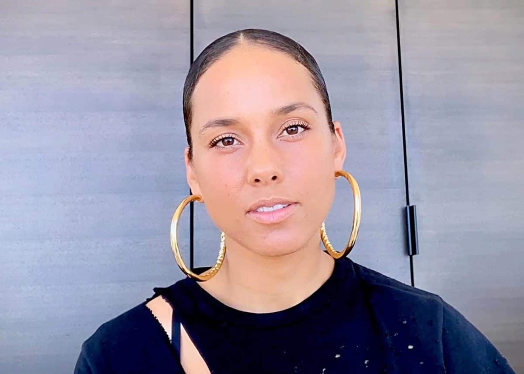 Alicia Keys - Biography, Height & Life Story | Super Stars Bio