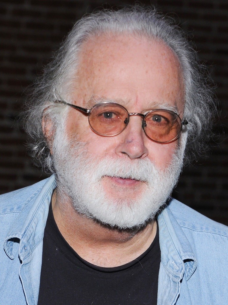 Fiona Apple - Biography, Height & Life Story | Super Stars Bio