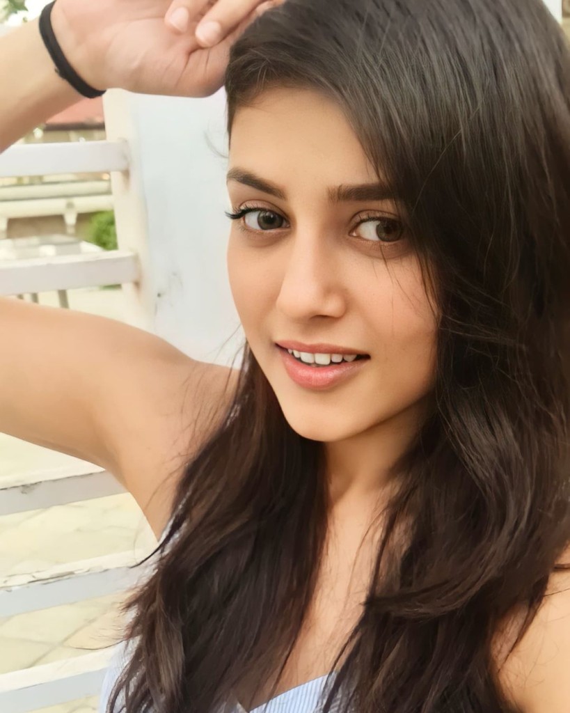 8 Things You Didn't Know About Mishti - Super Stars Bio