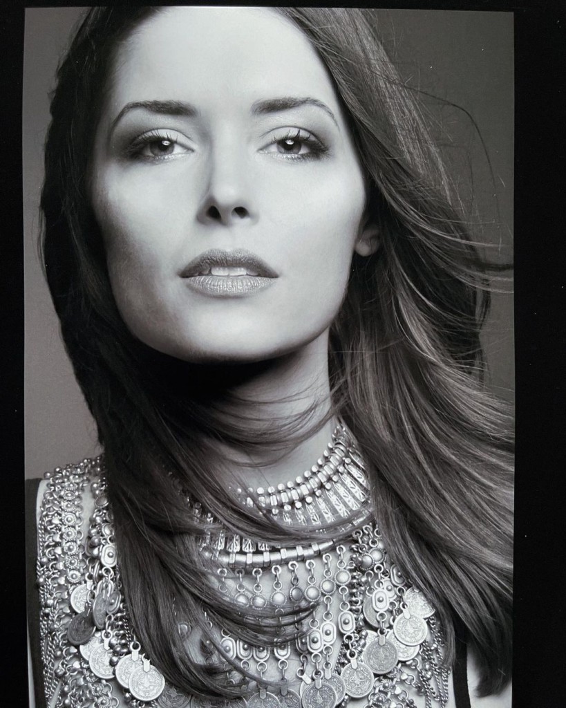 Sarah Lind - Biography, Height & Life Story | Super Stars Bio