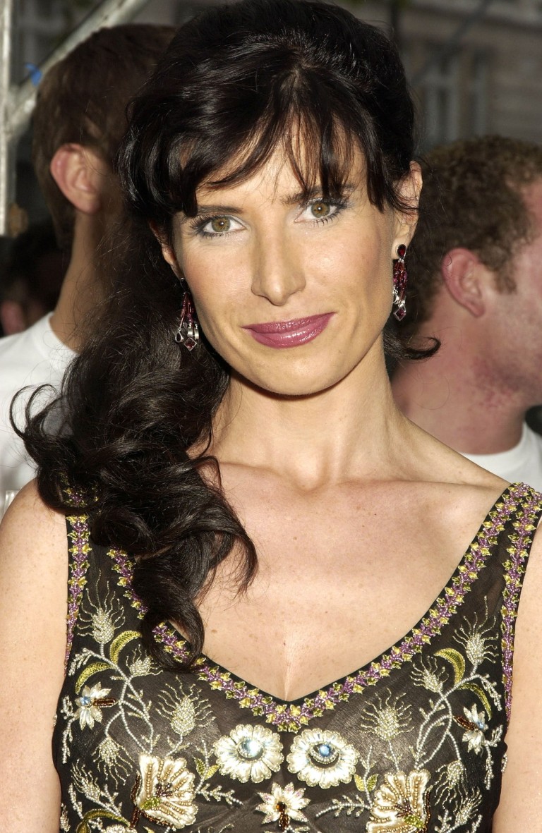 Ronni Ancona - Biography, Height & Life Story | Super Stars Bio