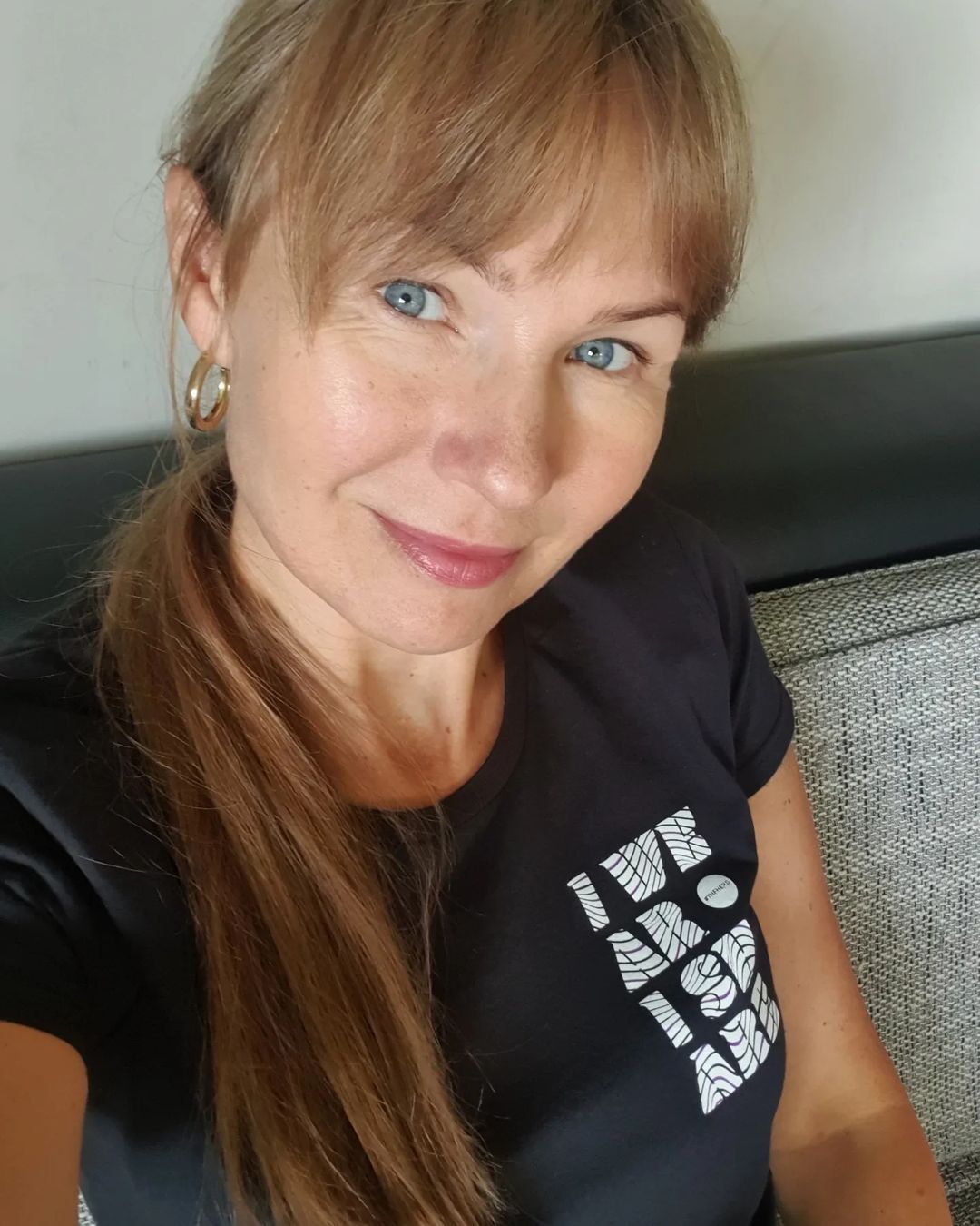 Anna Guzik - Biography, Height & Life Story | Super Stars Bio