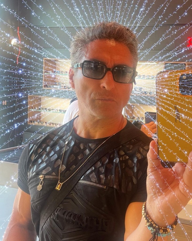 Jay Tavare - Biography, Height & Life Story | Super Stars Bio