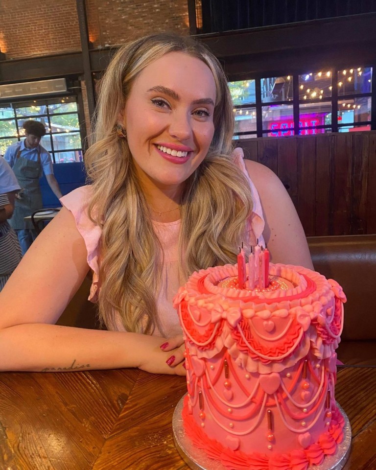 Kate Melton - Biography, Height & Life Story | Super Stars Bio