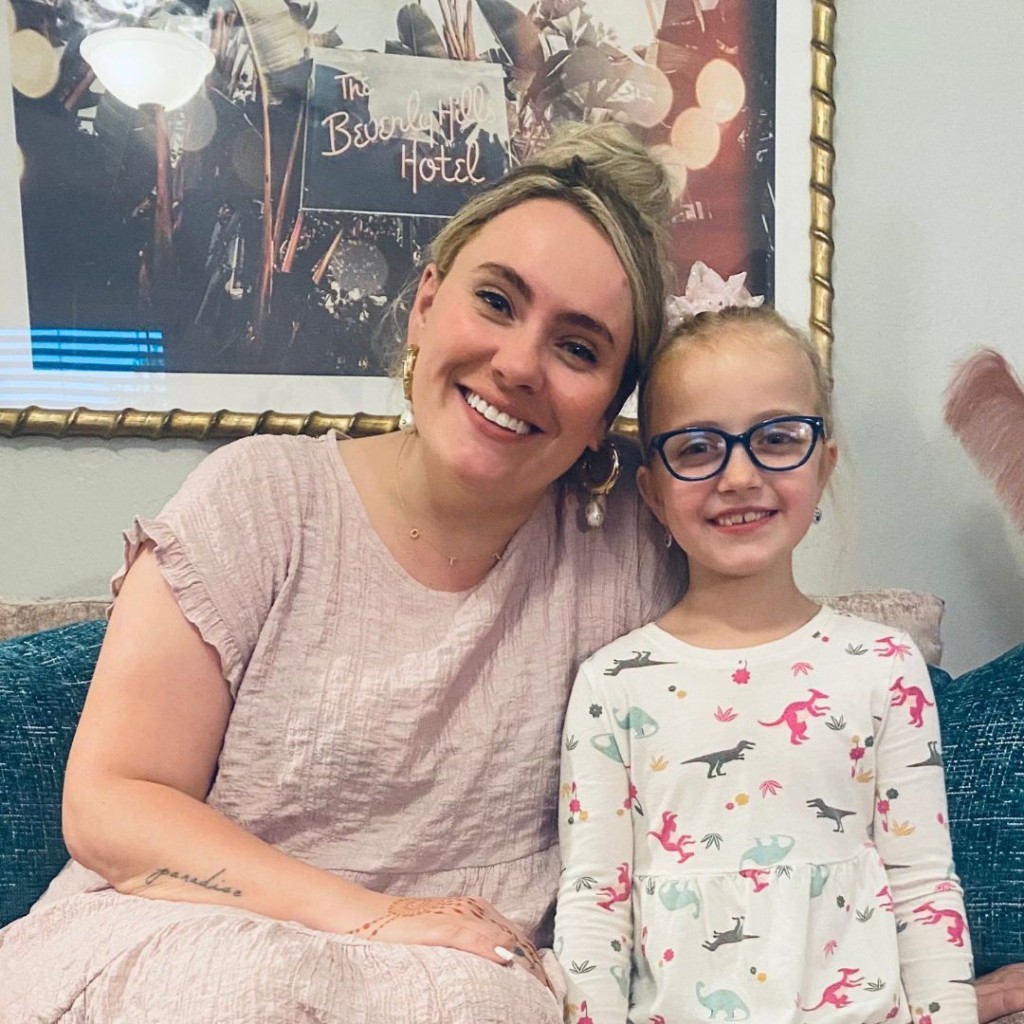 Kate Melton - Biography, Height & Life Story | Super Stars Bio