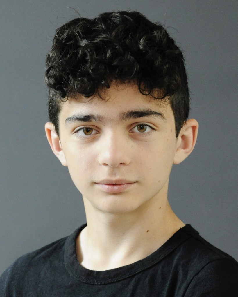 Single All the Way Movie Actors Cast, Director, Producer, Roles, Box ...